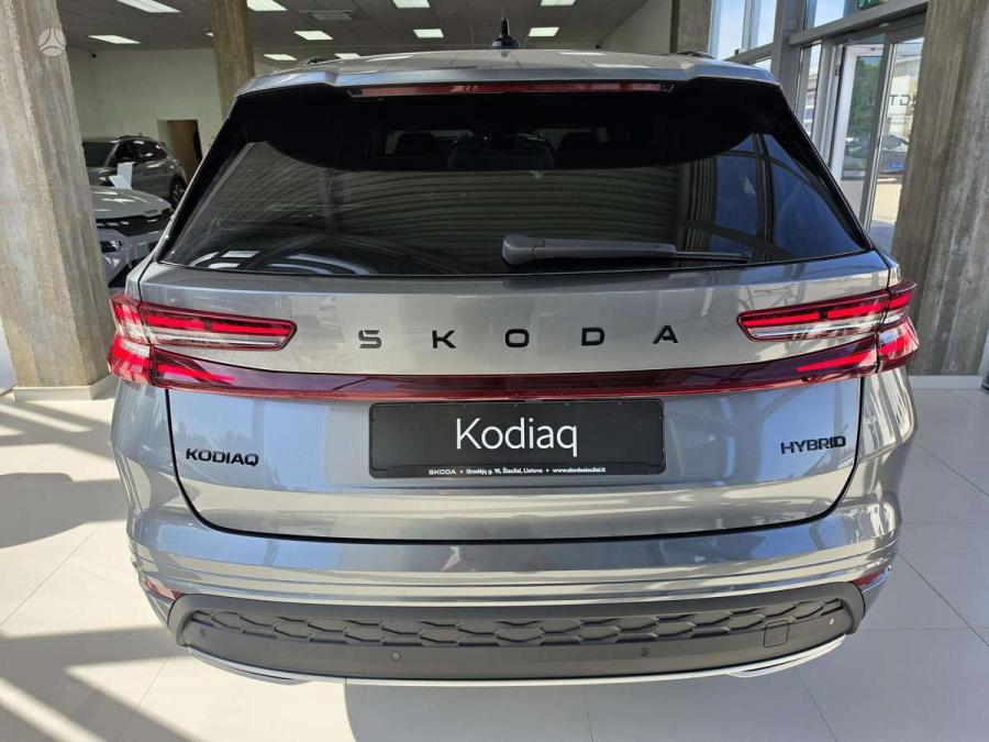 Pelēks Skoda Kodiaq 2026 Šauļi, ar dzinēja tilpumu 1.50 L un nobraukumu 0 tūkst. km par 42710 €, foto 7 vietnē AUTOMOTO.COM.LV