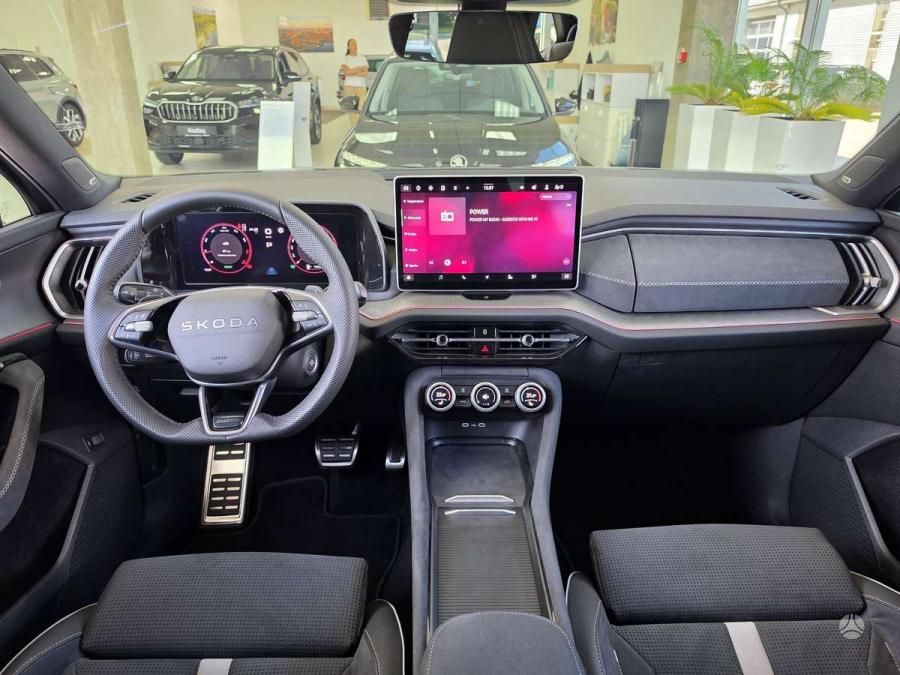 Pelēks Skoda Kodiaq 2026 Šauļi, ar dzinēja tilpumu 1.50 L un nobraukumu 0 tūkst. km par 42710 €, foto 18 vietnē AUTOMOTO.COM.LV