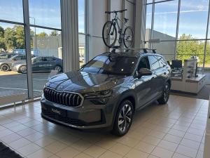 Pelēks Skoda Kodiaq 2026 Alīta, ar dzinēja tilpumu 1.97 L un nobraukumu 0 tūkst. km par 41940 €, foto  vietnē AUTOMOTO.COM.LV