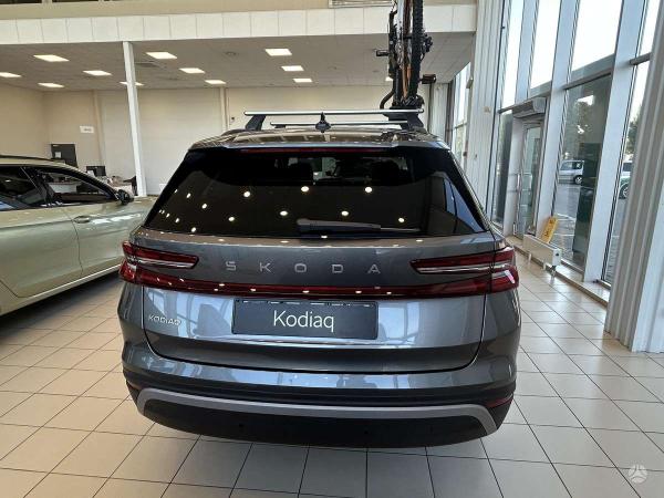 Grey Skoda Kodiaq 2026 in Alytus, with an engine capacity of 1.97 L and mileage of 0 thousand km for 41940 €, photo 5 on AUTOMOTO.COM.LV