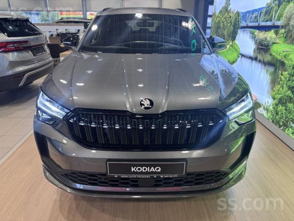 Шкода Kodiaq 2026 в Валмиера на AUTOMOTO.COM.LV Серый Шкода Kodiaq 2026 в Валмиера, объемом двигателя 1.50 л и пробегом 0 тыс. км за 48600 €, фото 3 на AUTOMOTO.COM.LV