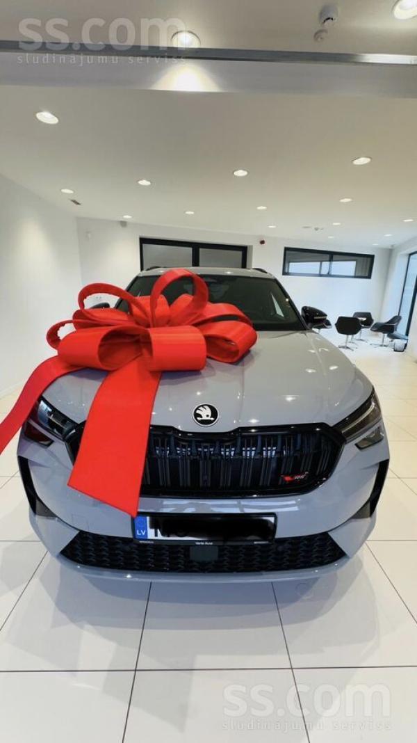 Pelēks Skoda Kodiaq 2026 Rīga, ar dzinēja tilpumu 2.00 L un nobraukumu 9 tūkst. km par 54900 €, foto 1 vietnē AUTOMOTO.COM.LV