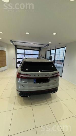 Pelēks Skoda Kodiaq 2026 Rīga, ar dzinēja tilpumu 2.00 L un nobraukumu 9 tūkst. km par 54900 €, foto 3 vietnē AUTOMOTO.COM.LV