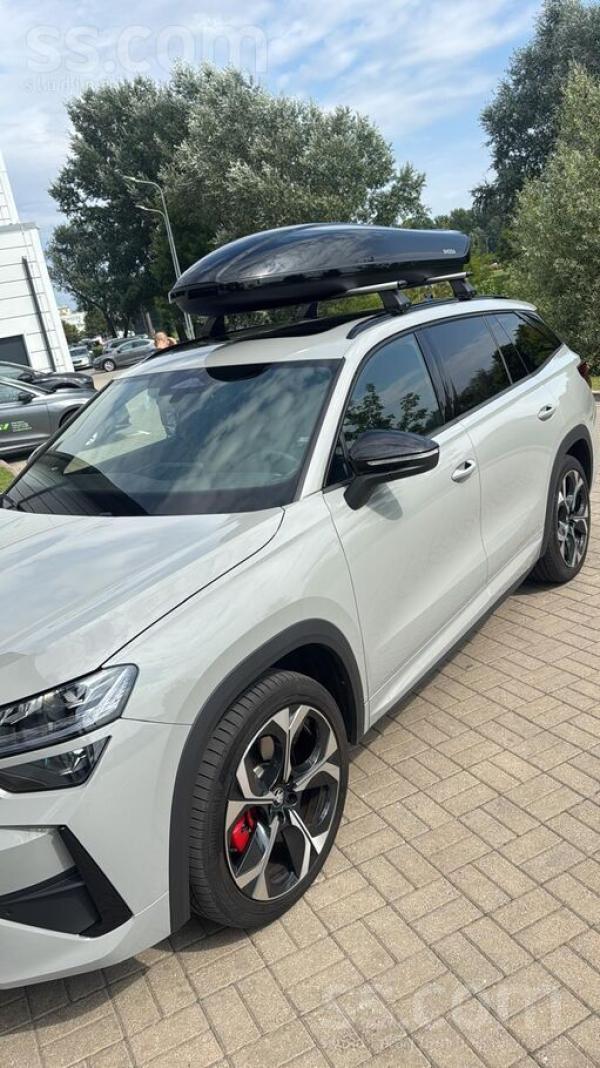 Pelēks Skoda Kodiaq 2026 Rīga, ar dzinēja tilpumu 2.00 L un nobraukumu 9 tūkst. km par 54900 €, foto 5 vietnē AUTOMOTO.COM.LV