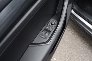 Pelēks Skoda Kodiaq 2019 Rīga, ar dzinēja tilpumu 1.50 L un nobraukumu 147 tūkst. km par 19900 €, foto 8 vietnē AUTOMOTO.COM.LV
