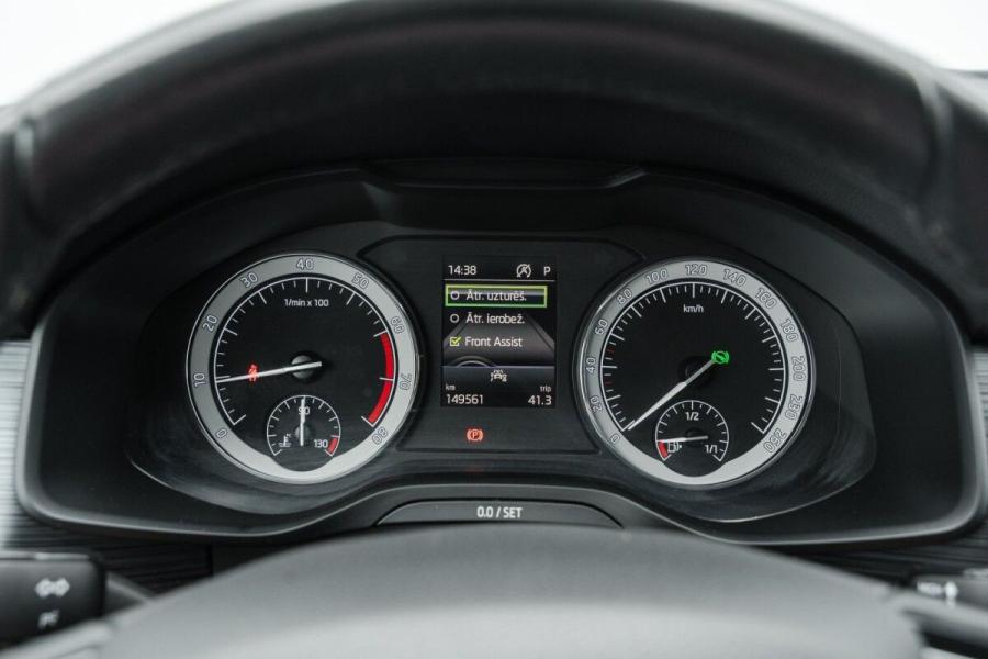 Pelēks Skoda Kodiaq 2019 Rīga, ar dzinēja tilpumu 1.50 L un nobraukumu 147 tūkst. km par 19900 €, foto 10 vietnē AUTOMOTO.COM.LV