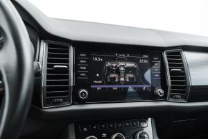 Pelēks Skoda Kodiaq 2019 Rīga, ar dzinēja tilpumu 1.50 L un nobraukumu 147 tūkst. km par 19900 €, foto 14 vietnē AUTOMOTO.COM.LV