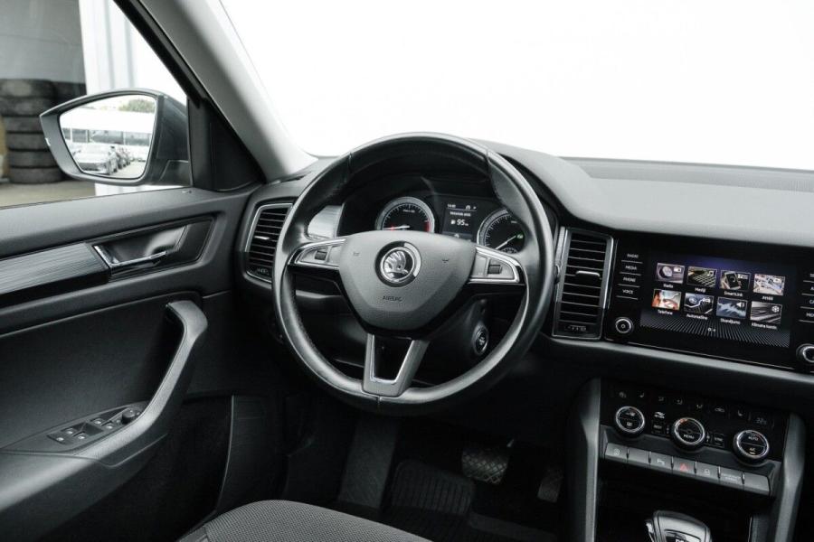 Pelēks Skoda Kodiaq 2019 Rīga, ar dzinēja tilpumu 1.50 L un nobraukumu 147 tūkst. km par 19900 €, foto 20 vietnē AUTOMOTO.COM.LV