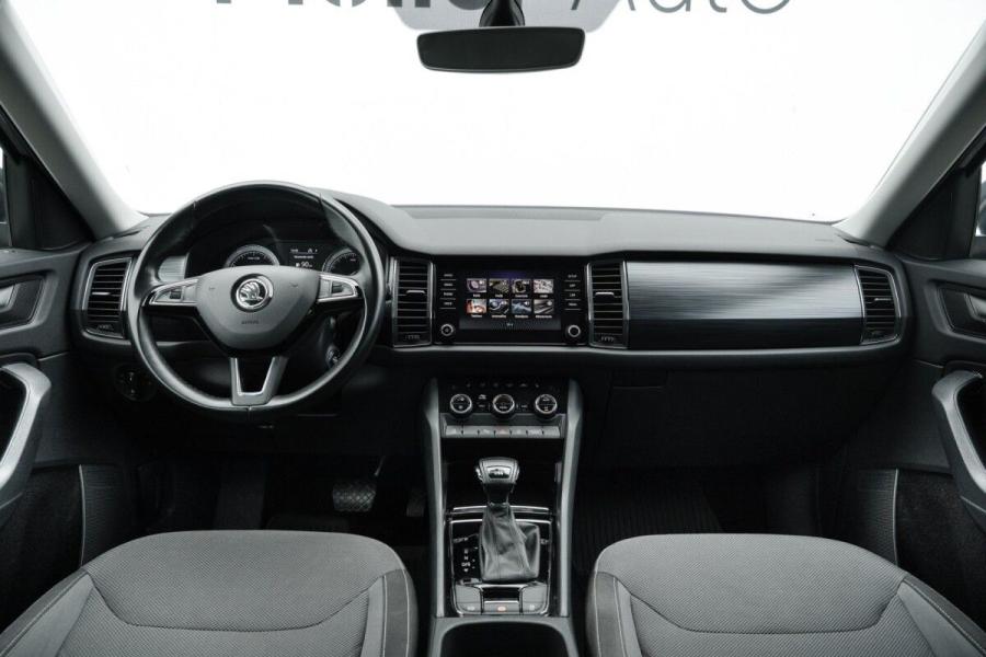 Pelēks Skoda Kodiaq 2019 Rīga, ar dzinēja tilpumu 1.50 L un nobraukumu 147 tūkst. km par 19900 €, foto 21 vietnē AUTOMOTO.COM.LV