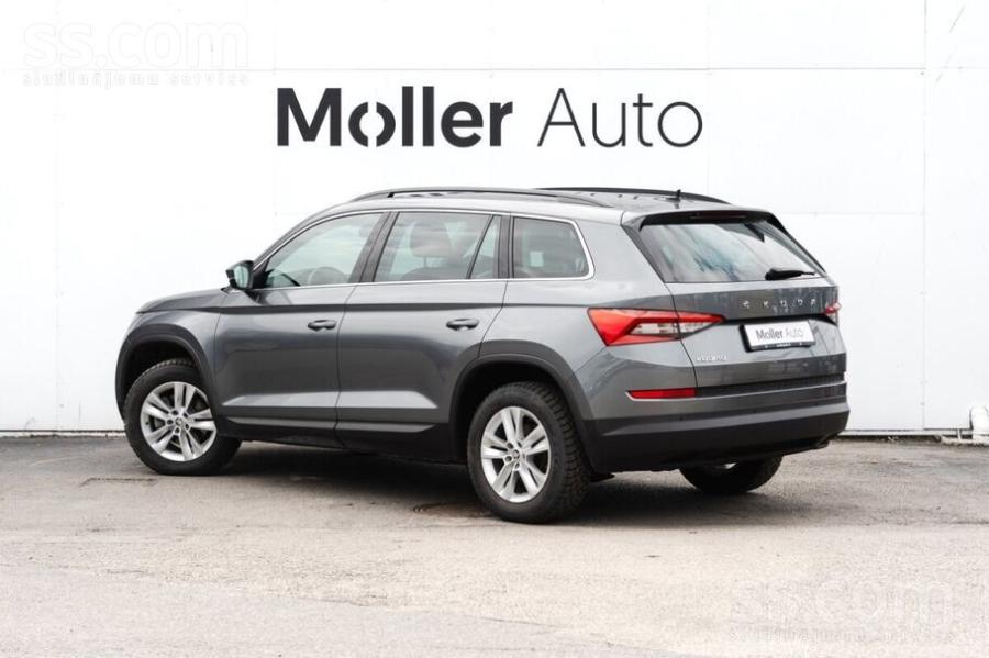Grey Skoda Kodiaq 2019 in Riga, with an engine capacity of 1.50 L and mileage of 147 thousand km for 19250 €, photo 3 on AUTOMOTO.COM.LV