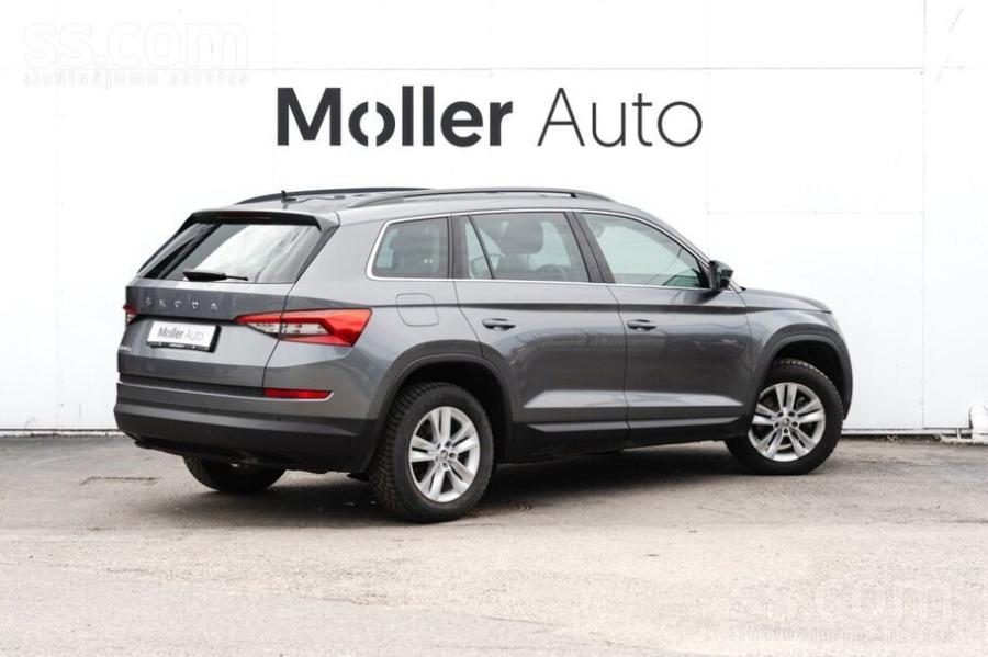 Grey Skoda Kodiaq 2019 in Riga, with an engine capacity of 1.50 L and mileage of 147 thousand km for 19250 €, photo 4 on AUTOMOTO.COM.LV