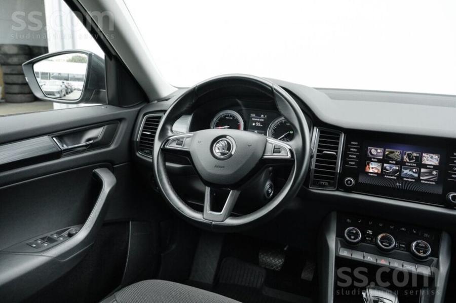 Grey Skoda Kodiaq 2019 in Riga, with an engine capacity of 1.50 L and mileage of 147 thousand km for 19250 €, photo 20 on AUTOMOTO.COM.LV