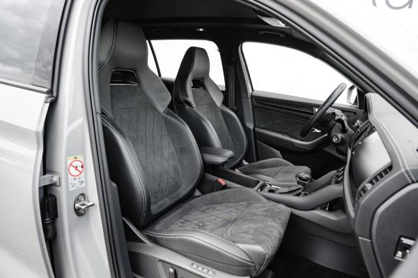 Grey Skoda Kodiaq 2022 in Riga, with an engine capacity of 2.00 L and mileage of 117 thousand km for 31850 €, photo 5 on AUTOMOTO.COM.LV