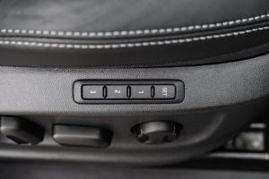 Pelēks Skoda Kodiaq 2022 Rīga, ar dzinēja tilpumu 2.00 L un nobraukumu 117 tūkst. km par 31850 €, foto 8 vietnē AUTOMOTO.COM.LV