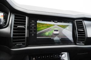 Pelēks Skoda Kodiaq 2022 Rīga, ar dzinēja tilpumu 2.00 L un nobraukumu 117 tūkst. km par 31850 €, foto 31 vietnē AUTOMOTO.COM.LV