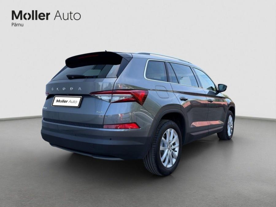 Серый Шкода Kodiaq 2022 в Пярну, объемом двигателя 2.00 л и пробегом 105 тыс. км за 32950 €, фото 3 на AUTOMOTO.COM.LV