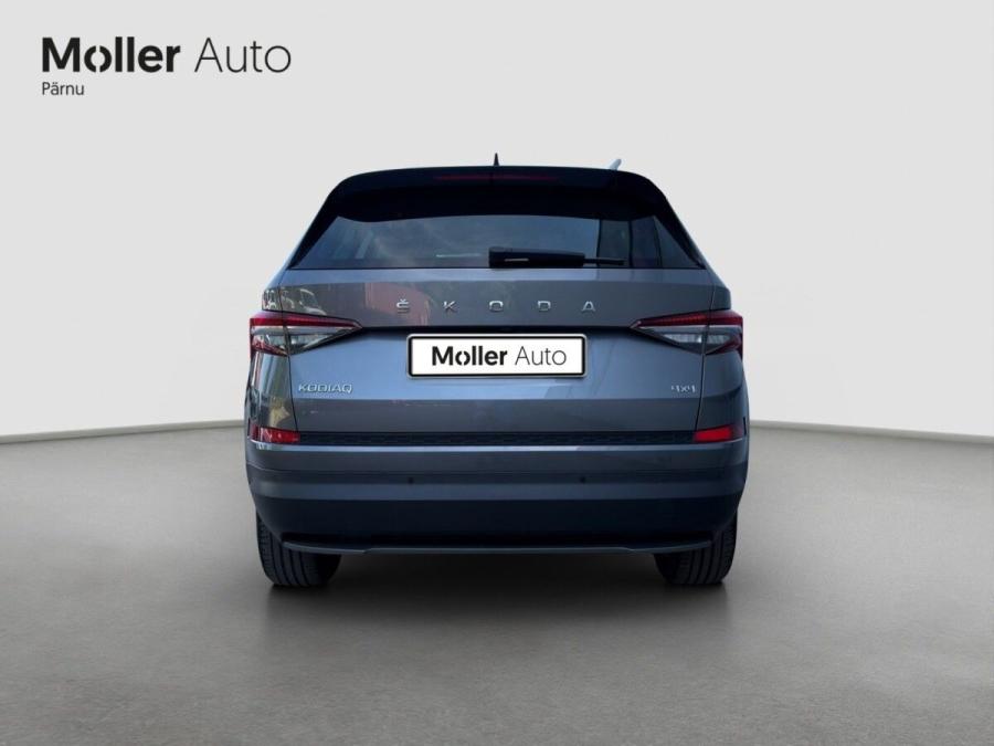 Серый Шкода Kodiaq 2022 в Пярну, объемом двигателя 2.00 л и пробегом 105 тыс. км за 32950 €, фото 5 на AUTOMOTO.COM.LV