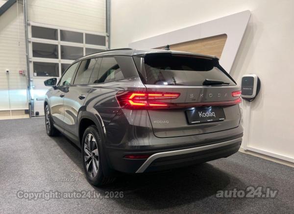 Pelēks Skoda Kodiaq 2026 Rakvere, ar dzinēja tilpumu 1.50 L un nobraukumu 6 tūkst. km par 41830 €, foto 4 vietnē AUTOMOTO.COM.LV