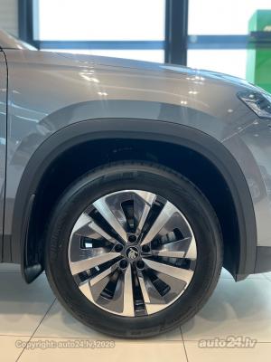 Grey Skoda Kodiaq 2026 in Rakvere, with an engine capacity of 2.00 L and mileage of 7 thousand km for 46960 €, photo 11 on AUTOMOTO.COM.LV