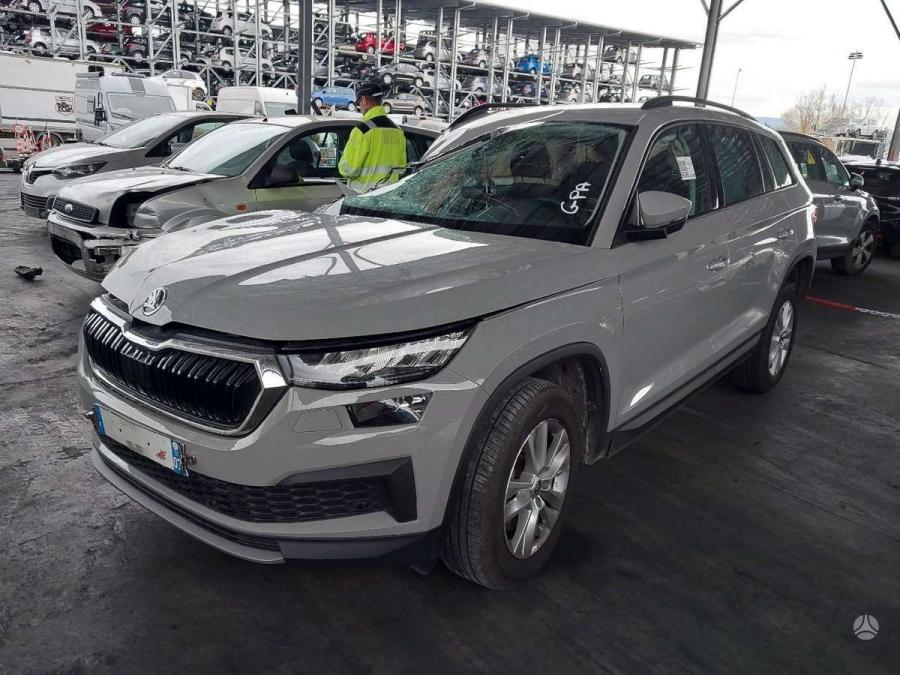 Pelēks Skoda Kodiaq 2022 Kauņa, ar dzinēja tilpumu 2.00 L un nobraukumu 82 tūkst. km par 8800 €, foto 1 vietnē AUTOMOTO.COM.LV