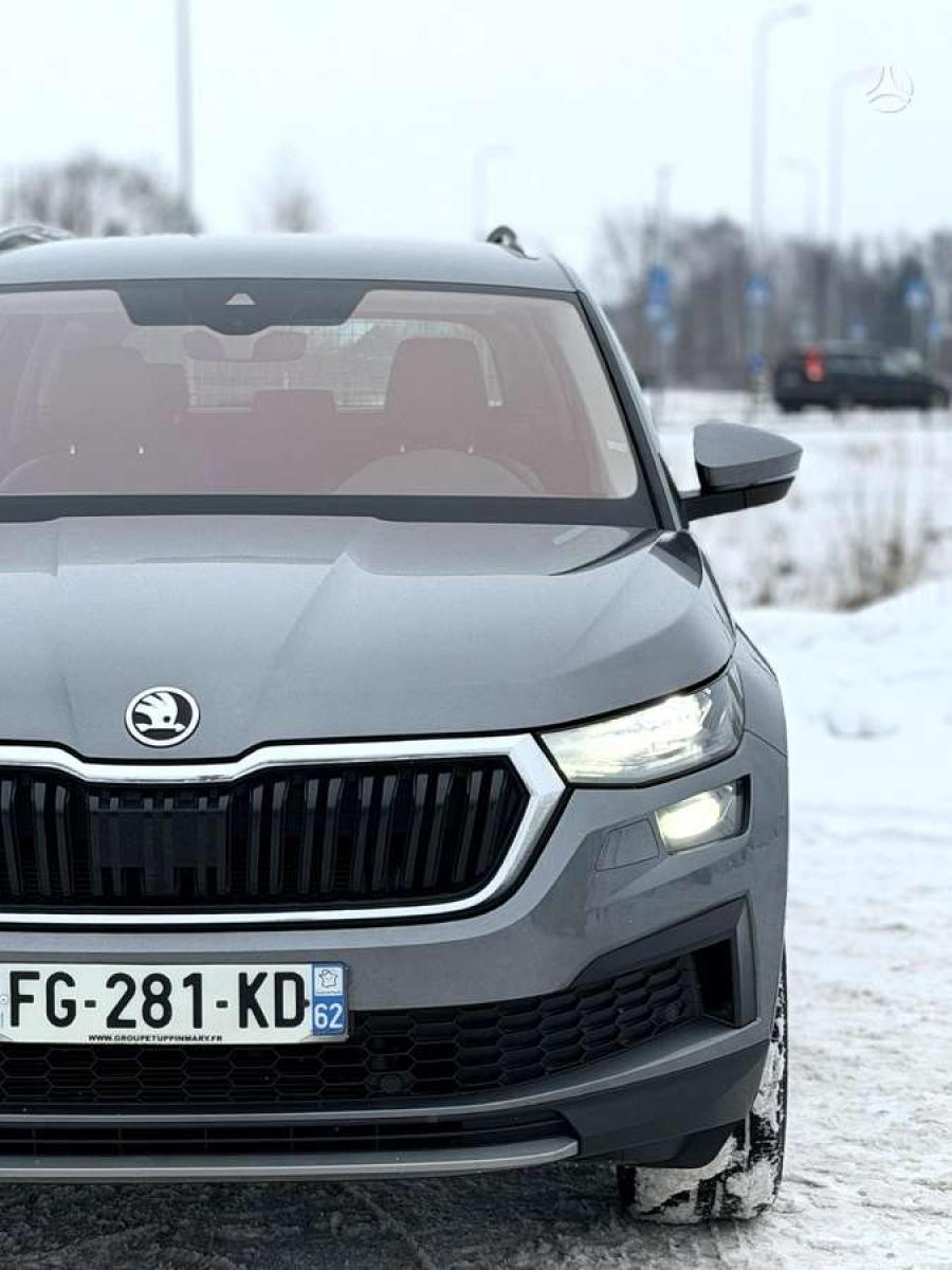 Pelēks Skoda Kodiaq 2023 Tauragė, ar dzinēja tilpumu 2.00 L un nobraukumu 133 tūkst. km par 26300 €, foto 4 vietnē AUTOMOTO.COM.LV