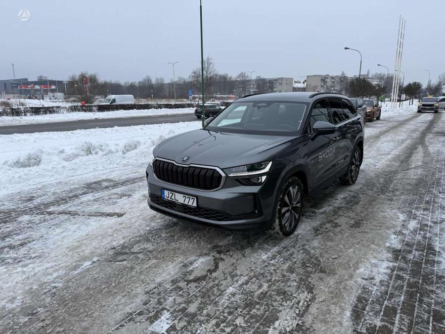 Grey Skoda Kodiaq 2025 in Klaipeda, with an engine capacity of 2.00 L and mileage of 25 thousand km for 37950 €, photo 6 on AUTOMOTO.COM.LV