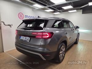 Серый Шкода Kodiaq 2024 в Таллин, объемом двигателя 1.50 л и пробегом 23 тыс. км за 34900 €, фото 7 на AUTOMOTO.COM.LV