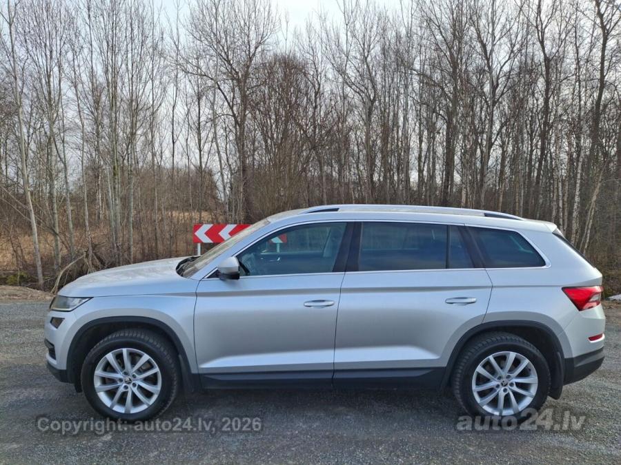 Pelēks Skoda Kodiaq 2017 Tallina, ar dzinēja tilpumu 2.00 L un nobraukumu 189 tūkst. km par 19800 €, foto 2 vietnē AUTOMOTO.COM.LV