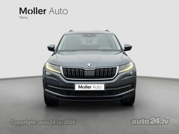 Grey Skoda Kodiaq 2018 in Parnu, with an engine capacity of 2.00 L and mileage of 204 thousand km for 24900 €, photo 3 on AUTOMOTO.COM.LV