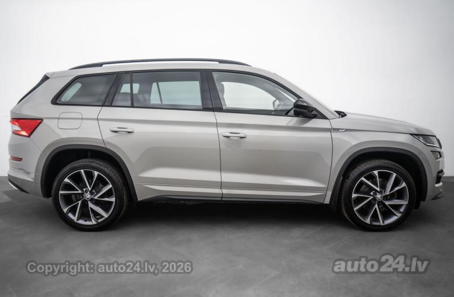 Pelēks Skoda Kodiaq 2018 Tallina, ar dzinēja tilpumu 2.00 L un nobraukumu 151 tūkst. km par 22899 €, foto 5 vietnē AUTOMOTO.COM.LV