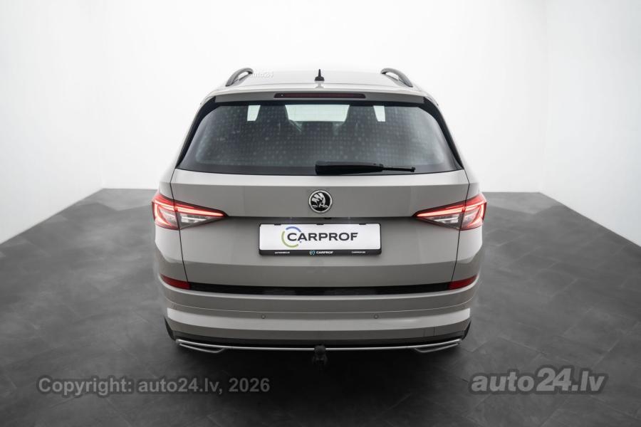 Pelēks Skoda Kodiaq 2018 Tallina, ar dzinēja tilpumu 2.00 L un nobraukumu 151 tūkst. km par 22899 €, foto 7 vietnē AUTOMOTO.COM.LV