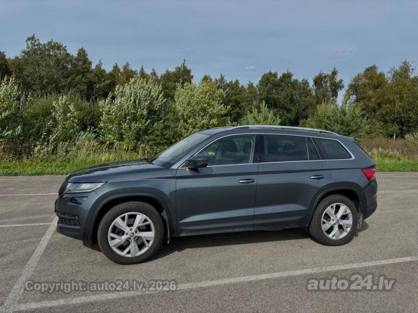 Pelēks Skoda Kodiaq 2018 Narva, ar dzinēja tilpumu 2.00 L un nobraukumu 238 tūkst. km par 19700 €, foto 3 vietnē AUTOMOTO.COM.LV