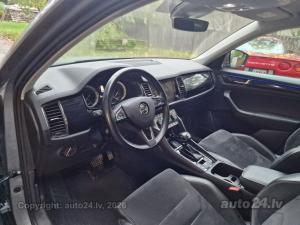 Pelēks Skoda Kodiaq 2018 Tallina, ar dzinēja tilpumu 2.00 L un nobraukumu 306 tūkst. km par 15900 €, foto 6 vietnē AUTOMOTO.COM.LV