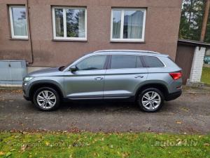 Pelēks Skoda Kodiaq 2018 Tallina, ar dzinēja tilpumu 2.00 L un nobraukumu 306 tūkst. km par 15900 €, foto 12 vietnē AUTOMOTO.COM.LV