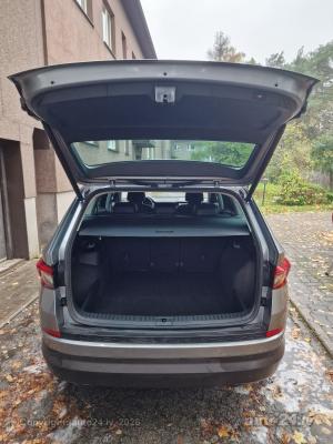Pelēks Skoda Kodiaq 2018 Tallina, ar dzinēja tilpumu 2.00 L un nobraukumu 306 tūkst. km par 15900 €, foto 16 vietnē AUTOMOTO.COM.LV
