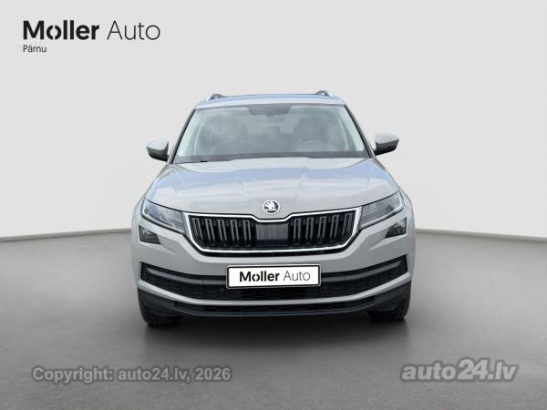 Grey Skoda Kodiaq 2019 in Parnu, with an engine capacity of 2.00 L and mileage of 138 thousand km for 24900 €, photo 3 on AUTOMOTO.COM.LV