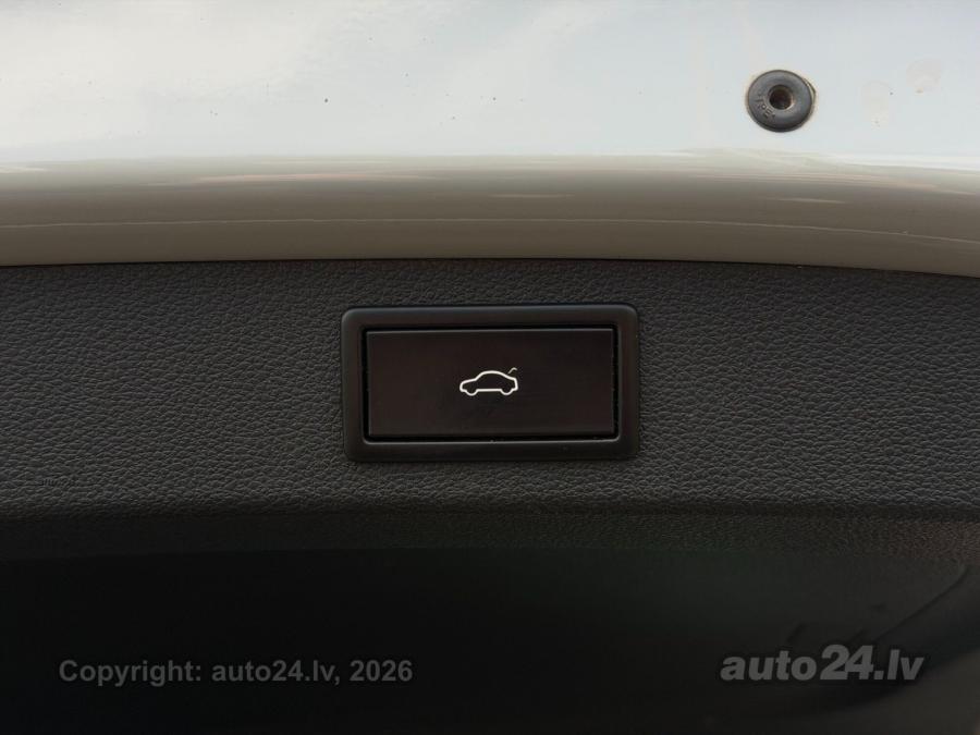 Pelēks Skoda Kodiaq 2019 Pērnava, ar dzinēja tilpumu 2.00 L un nobraukumu 138 tūkst. km par 24900 €, foto 17 vietnē AUTOMOTO.COM.LV