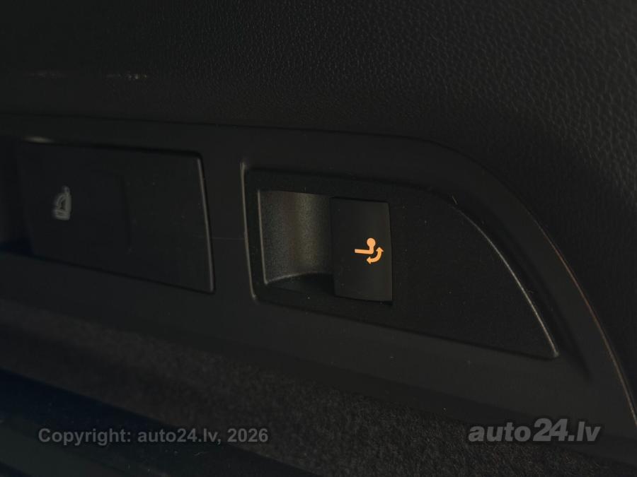 Pelēks Skoda Kodiaq 2019 Pērnava, ar dzinēja tilpumu 2.00 L un nobraukumu 138 tūkst. km par 24900 €, foto 18 vietnē AUTOMOTO.COM.LV