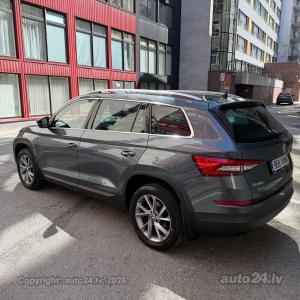 Grey Skoda Kodiaq 2019 in Tallinn, with an engine capacity of 1.50 L and mileage of 93 thousand km for 19590 €, photo 6 on AUTOMOTO.COM.LV