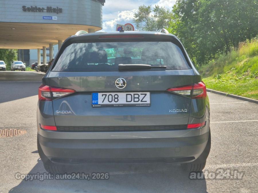 Pelēks Skoda Kodiaq 2019 Tallina, ar dzinēja tilpumu 1.50 L un nobraukumu 230 tūkst. km par 17200 €, foto 9 vietnē AUTOMOTO.COM.LV