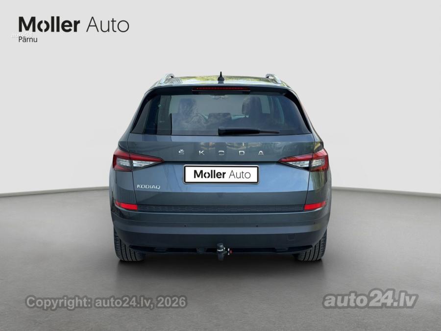 Grey Skoda Kodiaq 2019 in Parnu, with an engine capacity of 2.00 L and mileage of 156 thousand km for 24900 €, photo 5 on AUTOMOTO.COM.LV