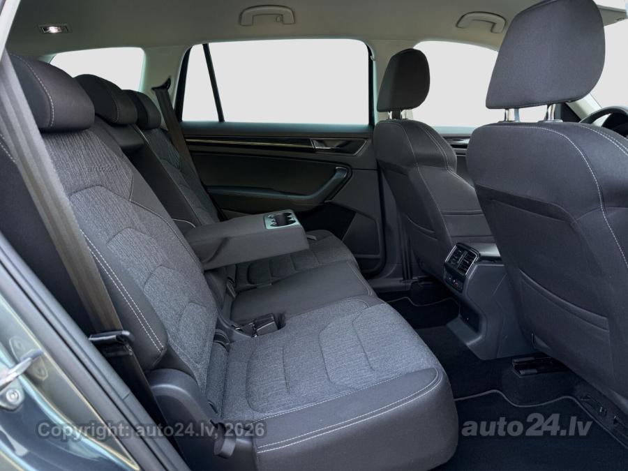 Grey Skoda Kodiaq 2019 in Parnu, with an engine capacity of 2.00 L and mileage of 156 thousand km for 24900 €, photo 7 on AUTOMOTO.COM.LV