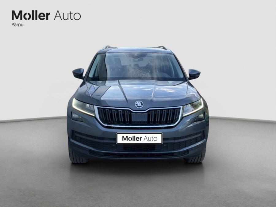 Серый Шкода Kodiaq 2019 в Пярну, объемом двигателя 2.00 л и пробегом 156 тыс. км за 24900 €, фото 4 на AUTOMOTO.COM.LV