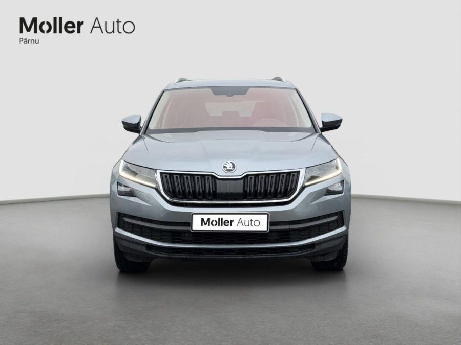 Серый Шкода Kodiaq 2019 в Пярну, объемом двигателя 2.00 л и пробегом 152 тыс. км за 25900 €, фото 4 на AUTOMOTO.COM.LV