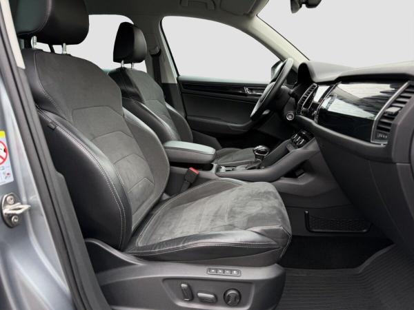 Grey Skoda Kodiaq 2019 in Parnu, with an engine capacity of 2.00 L and mileage of 152 thousand km for 25900 €, photo 6 on AUTOMOTO.COM.LV