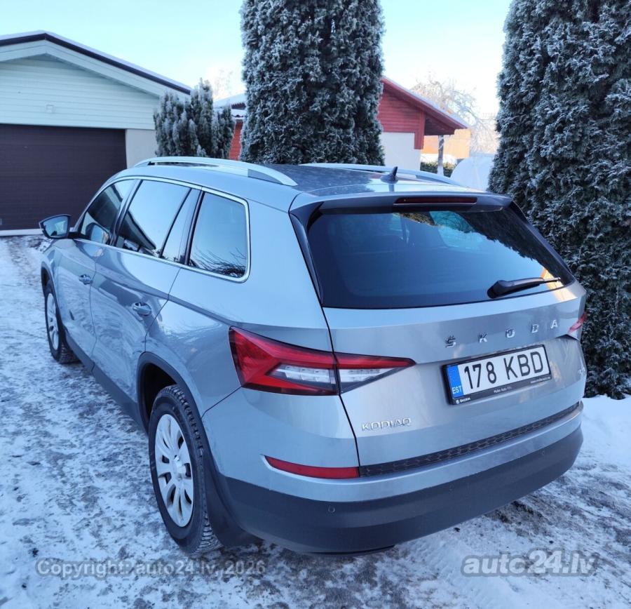 Grey Skoda Kodiaq 2020 in Johvi, with an engine capacity of 2.00 L and mileage of 137 thousand km for 24900 €, photo 2 on AUTOMOTO.COM.LV