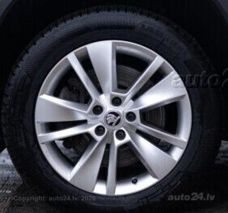 Grey Skoda Kodiaq 2020 in Johvi, with an engine capacity of 2.00 L and mileage of 137 thousand km for 24900 €, photo 7 on AUTOMOTO.COM.LV