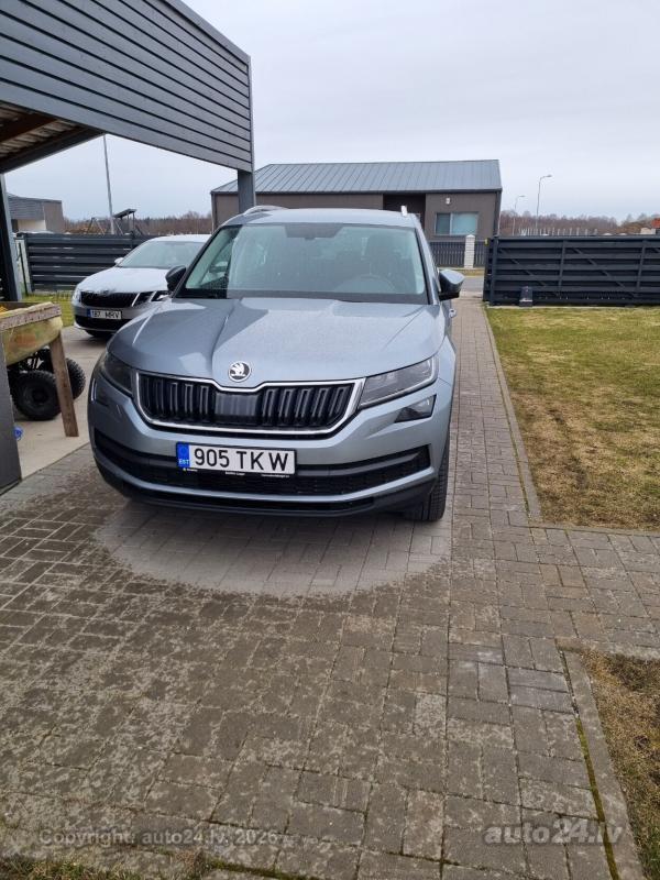 Pelēks Skoda Kodiaq 2020 Tallina, ar dzinēja tilpumu 2.00 L un nobraukumu 150 tūkst. km par 26500 €, foto 1 vietnē AUTOMOTO.COM.LV