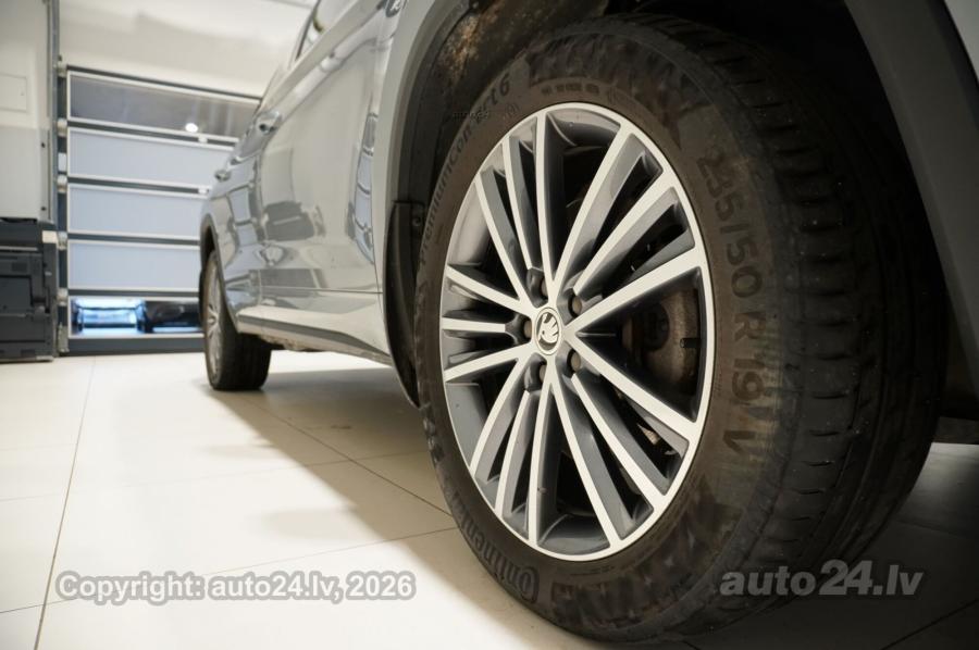 Grey Skoda Kodiaq 2020 in Tallinn, with an engine capacity of 2.00 L and mileage of 194 thousand km for 22900 €, photo 6 on AUTOMOTO.COM.LV