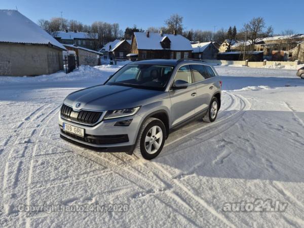 Pelēks Skoda Kodiaq 2021 Tallina, ar dzinēja tilpumu 1.50 L un nobraukumu 129 tūkst. km par 21900 €, foto 1 vietnē AUTOMOTO.COM.LV